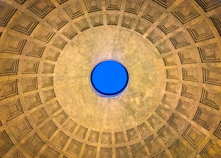 The Oculus of the Pantheon: A Window to the Heavens | RomeCabs ...